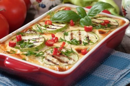 lagan-letnji-rucak-musaka-sa-tikvicama-i-plavim-patlidzanom | Yumama