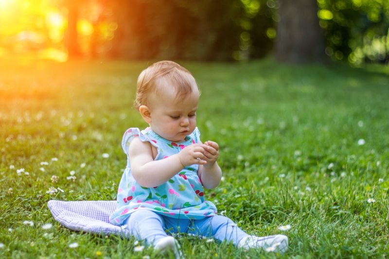 fizicki-razvoj-dece-da-li-moje-dete-pravilno-sedi | Yumama