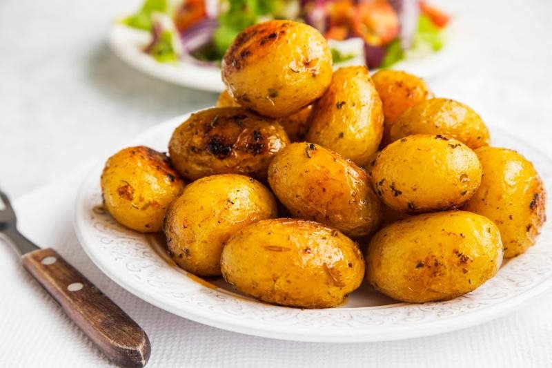 przeni-mladi-krompirici-spolja-hrskavi-unutra-mekani-recept-vide | Yumama