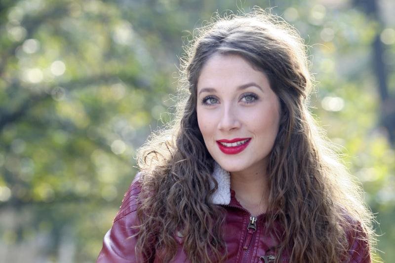 nasa-poznata-glumica-uskoro-mama-milena-zivanovic-u-cetvrtom-mes | Yumama