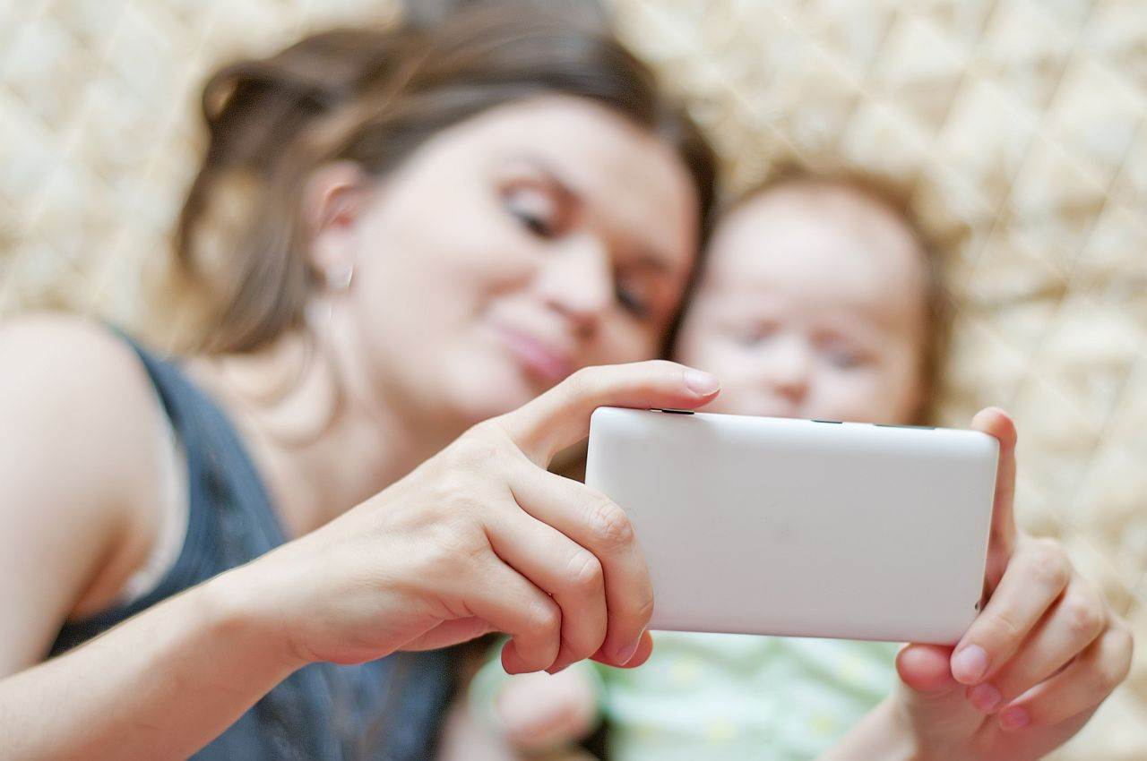 Mama ne objavljuje slike deteta na društvenim mrežema | Yumama