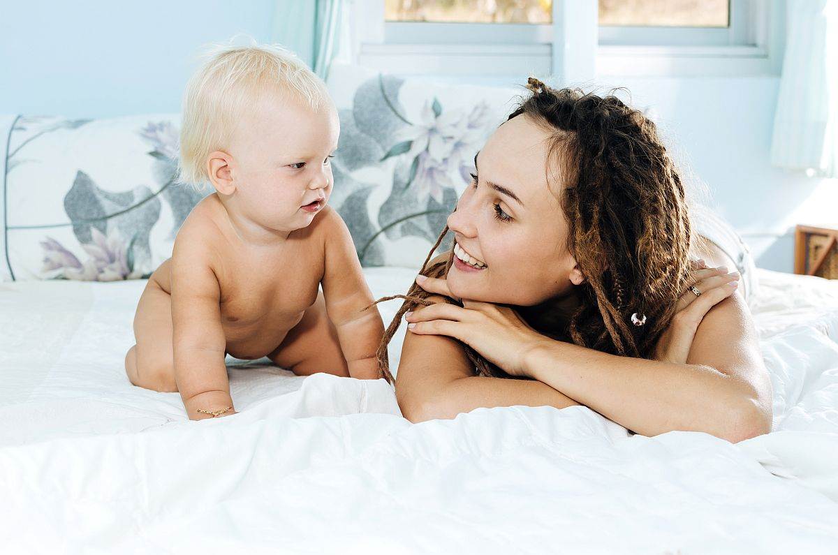 7 stvari koje ne treba da radite pred bebom | Yumama