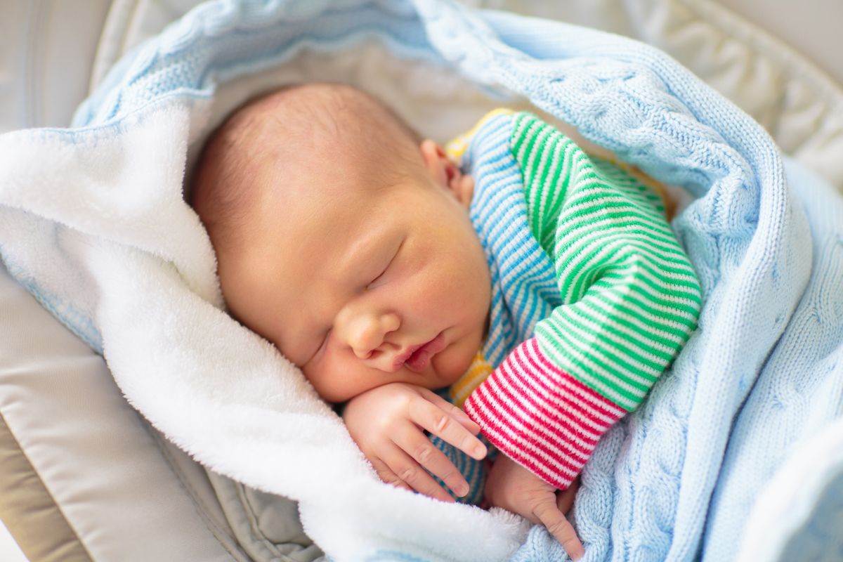 Kada beba najčvršće spava | Yumama