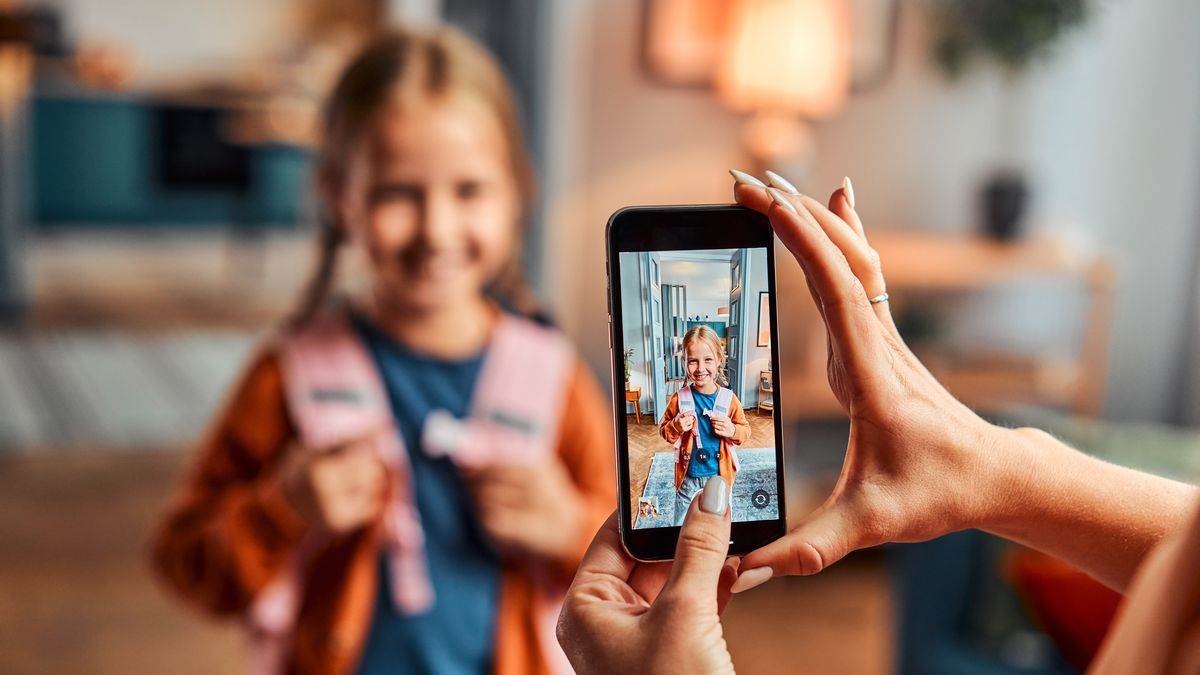 Opasnosti zbog objavljivanja slika dece na društvenim mrežama | Yumama