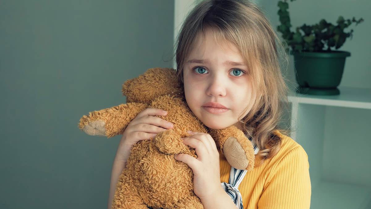 12 osobina koje imaju deca koja ne dobijaju dovoljno ljubavi | Yumama